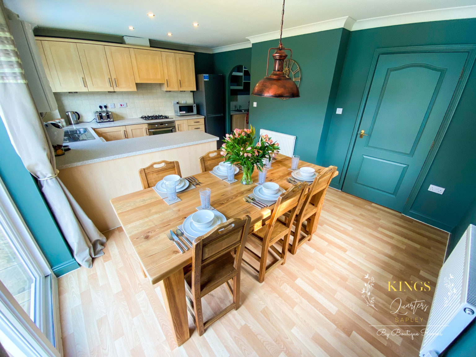 About King's Quarters - Boutique Luxe