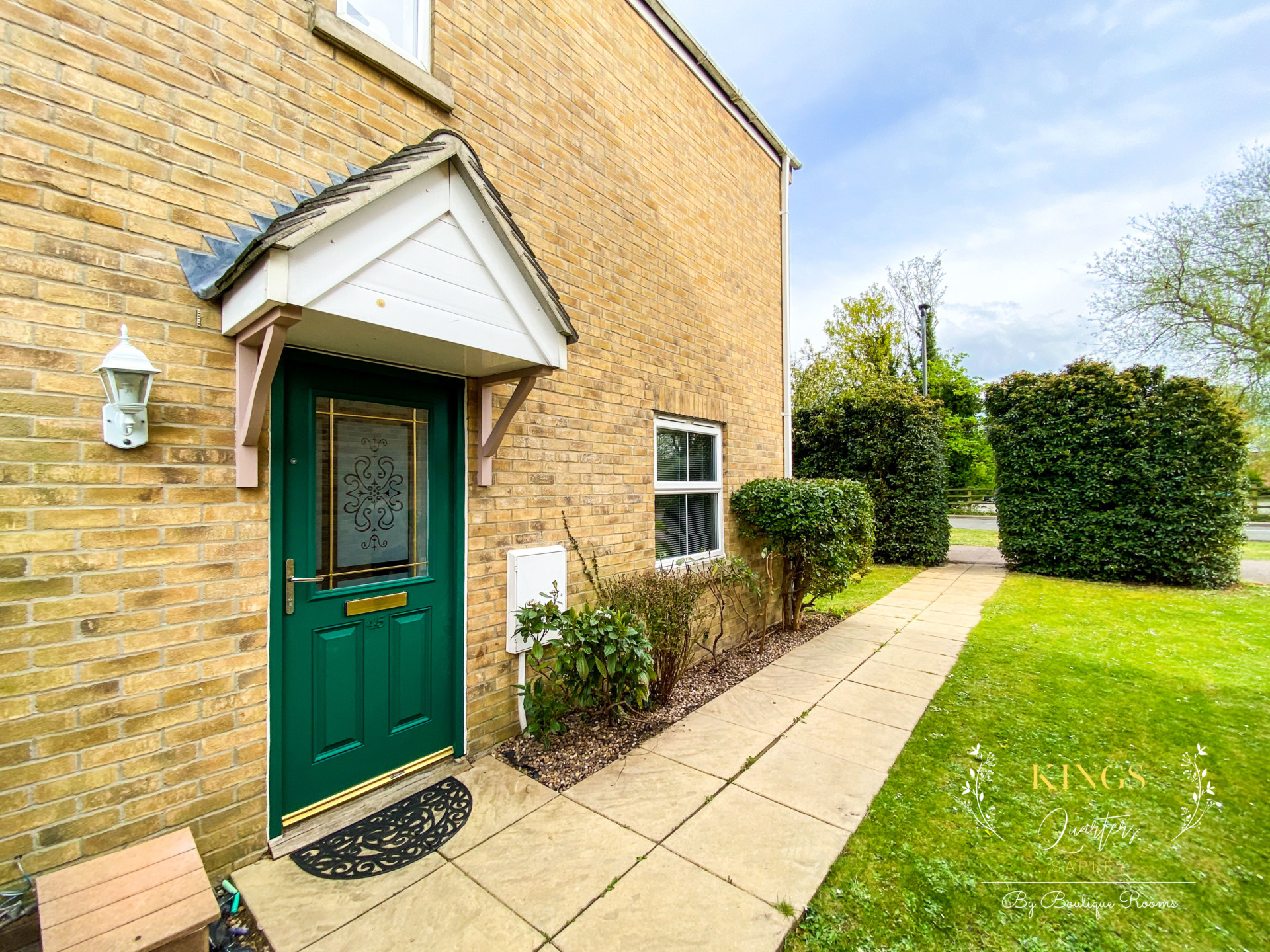 King's Quarters: In-Depth - Boutique Luxe